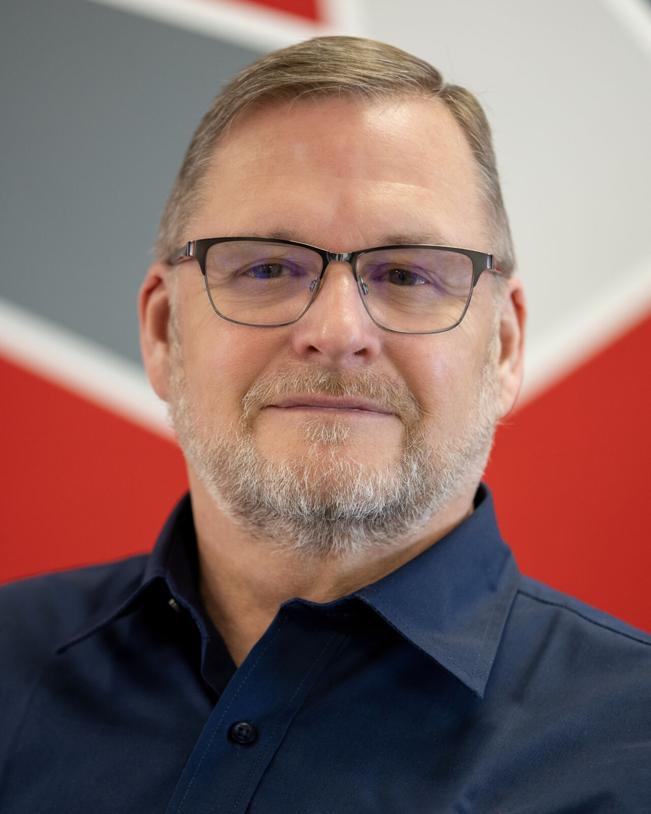 Mike Fox : Founder & Strategic Director